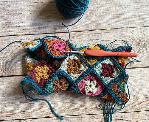 Ravelry: Rags to Riches (Granny Square Mitts) pattern by Brenda K. B ...