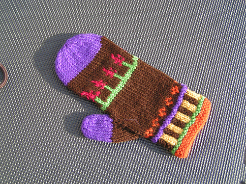 Ravelry: Color Me Warm Mittens pattern by Colleen Brooks