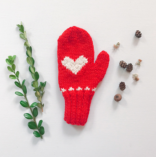 Ravelry: #18 Pattern Child & Adult Mittens pattern by Melinda Goodfellow