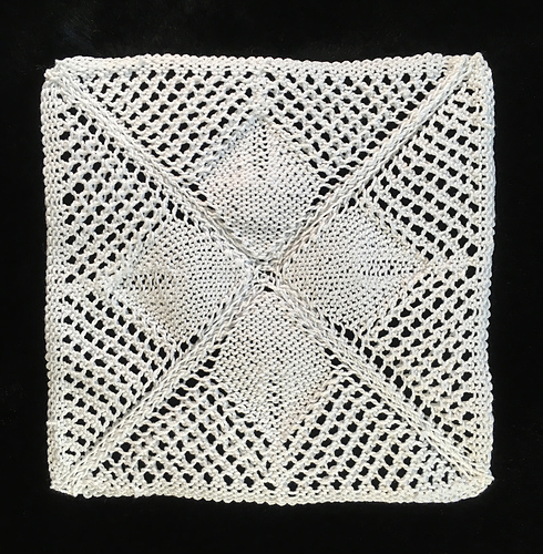 Ravelry: Beeton's Flower a la Weldon pattern by Vicki Monthei
