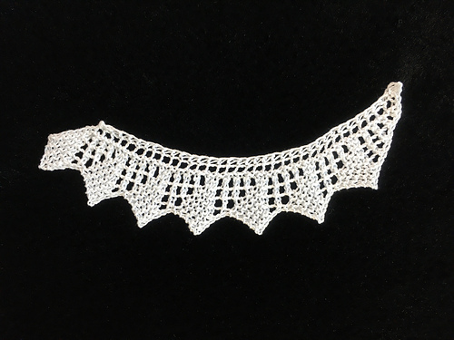 Ravelry: Windblown Diamond Edging pattern by Vicki Monthei