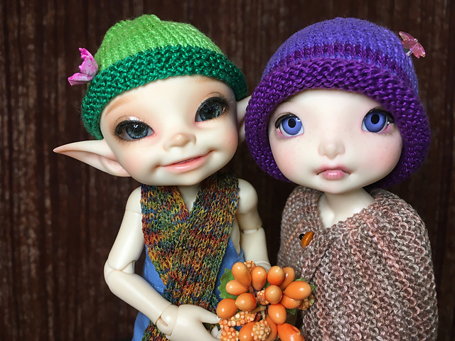 Ravelry: Hat for 6" Doll Head pattern by Vicki Monthei