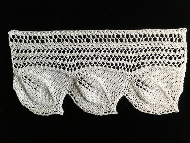 Ravelry: Vicki's Sleepy Leaf Edging pattern by Vicki Monthei