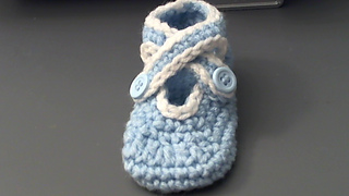 Ravelry: Baby Criss Cross Strap Shoes pattern by Yolanda Soto-Lopez