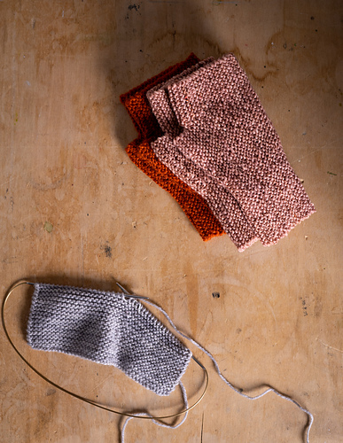 Ravelry: Garter Stitch Mitts pattern by Ysolda Teague