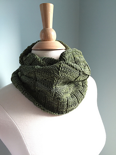 Ravelry: Red Doritos pattern by Yuki H.S.