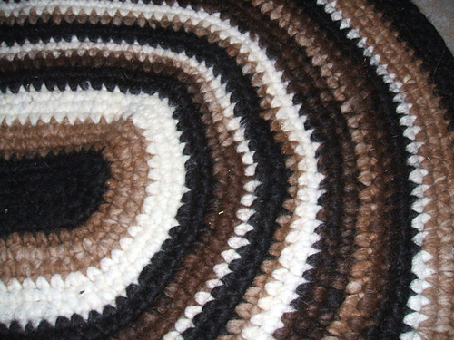 Ravelry: Roving Rug pattern by Suzanne Pufpaff
