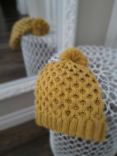 Ravelry: Busy Bee pattern by YYC Knits
