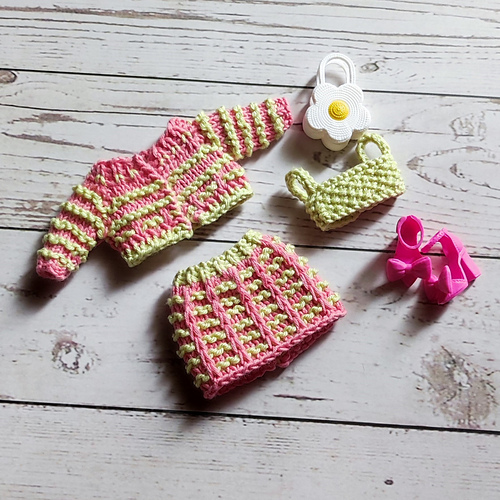 Ravelry: Suit set for LOL Suprise OMG doll pattern by Elena Canon
