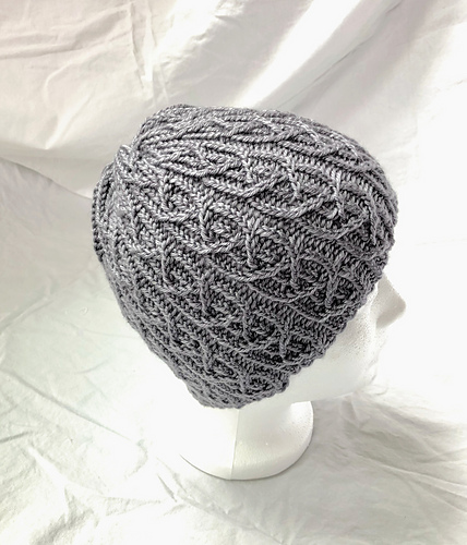 Ravelry: So Twisted Hat pattern by Handmade By Zan Designs