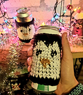 Ravelry: Penguin Seltzer & Beer Koozies pattern by Zaray Buenrostro